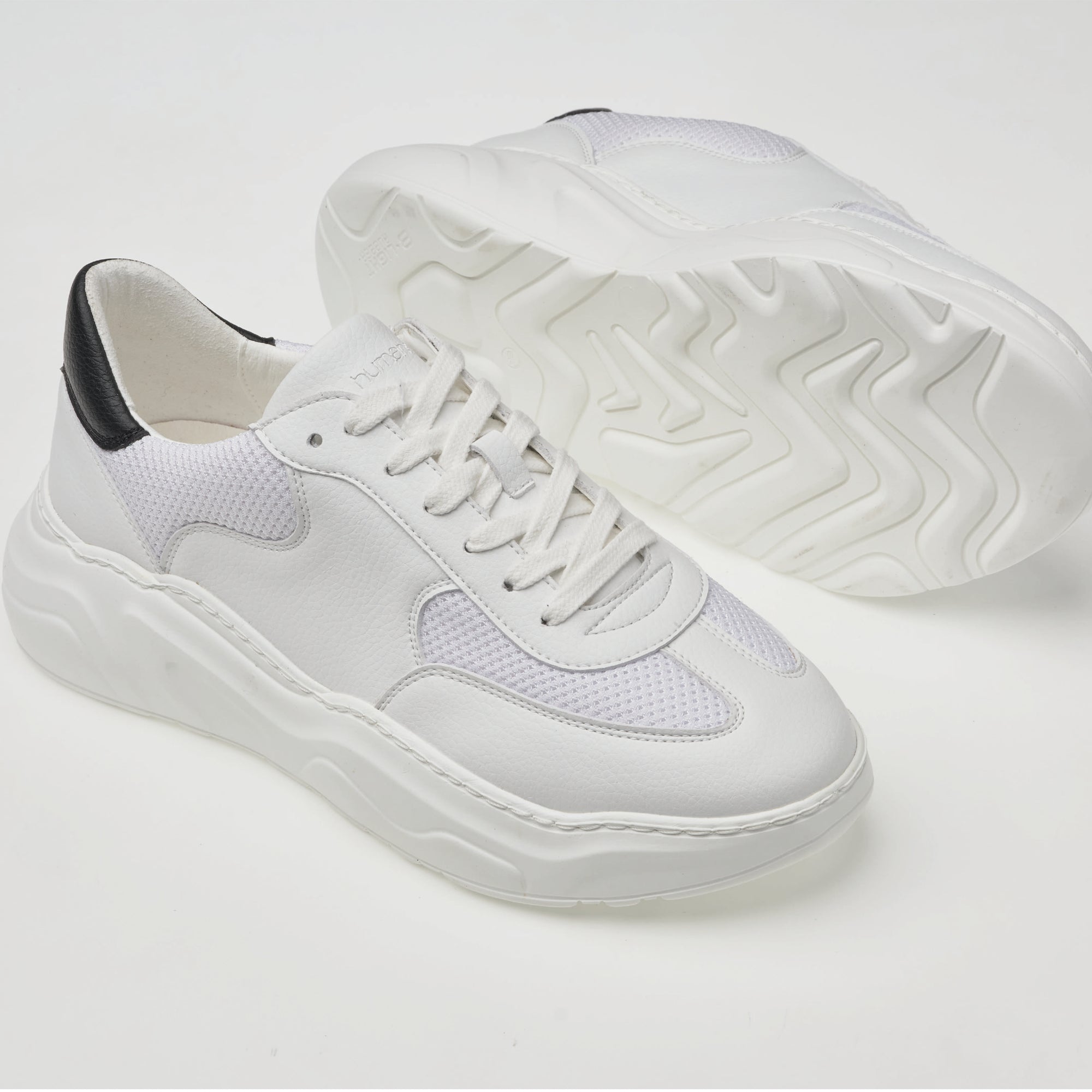 Evolution V2 White Vegan-Sustainable Sneaker